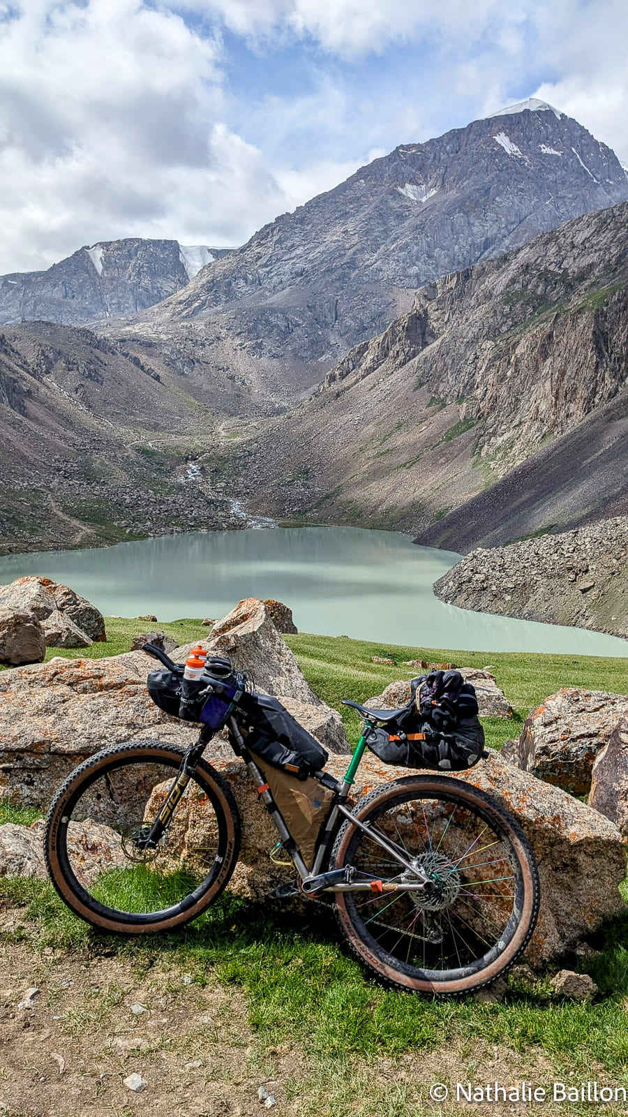 Bikepacking: 15 tips to pack light and travel light